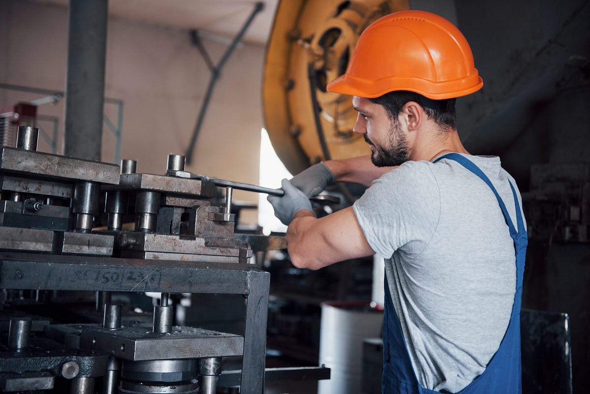 The Role of a Custom Machine Builder | by Universal Latest News | Medium