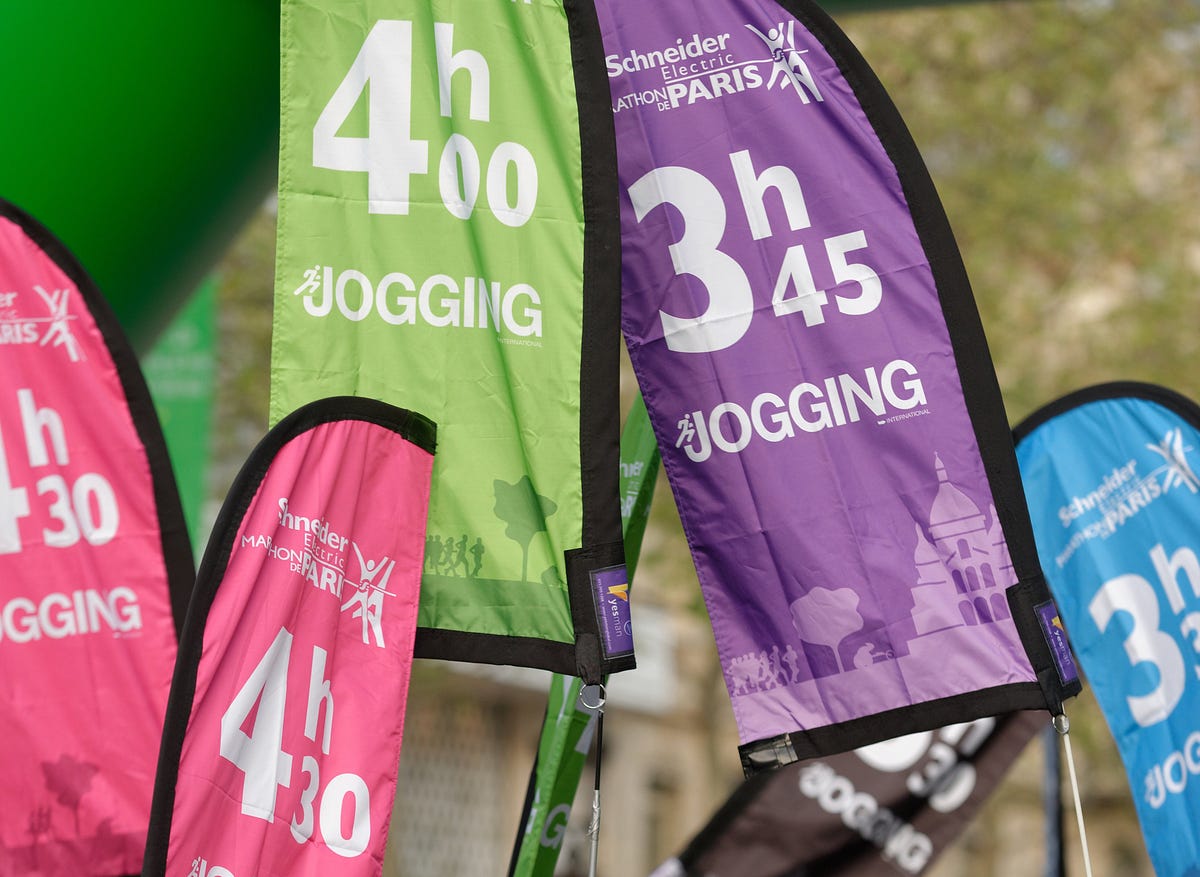 Should I Run with a Pace Group?. Probably, according to data from the ...