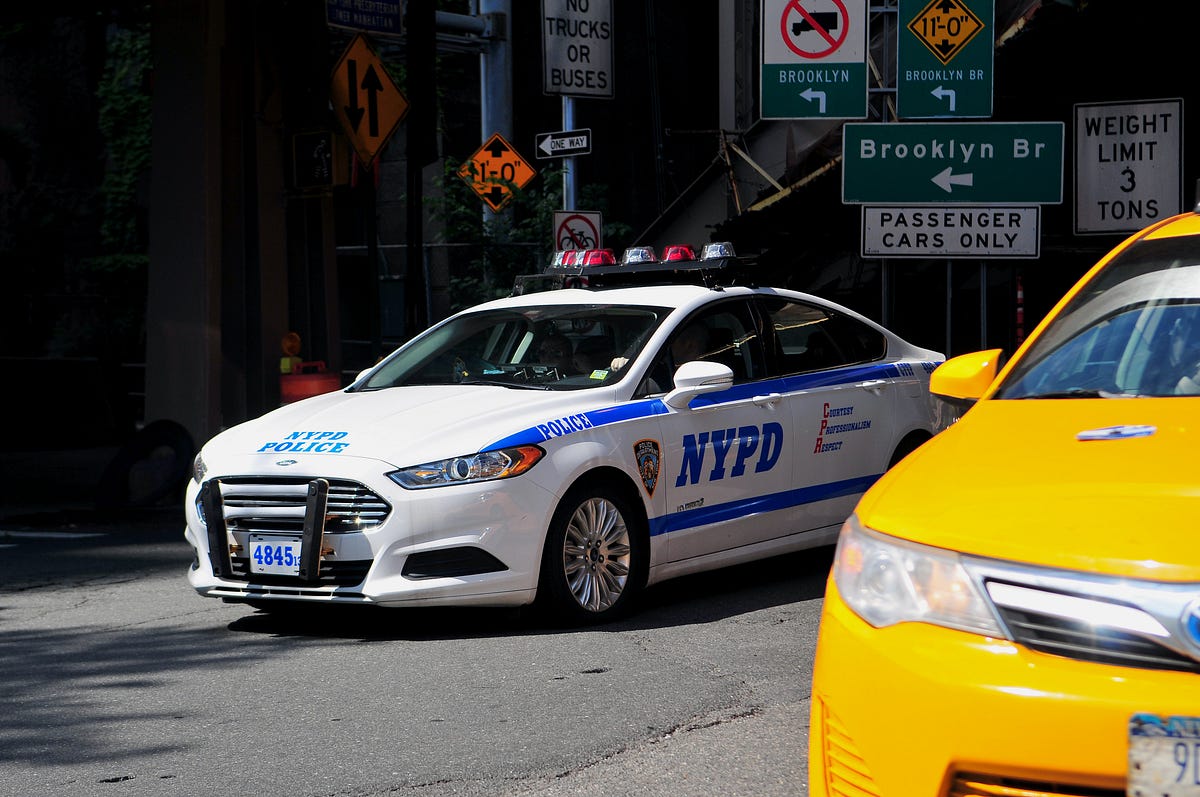 Polizia, violenza e opinioni. Le percezioni cambiano tra gli agenti ...