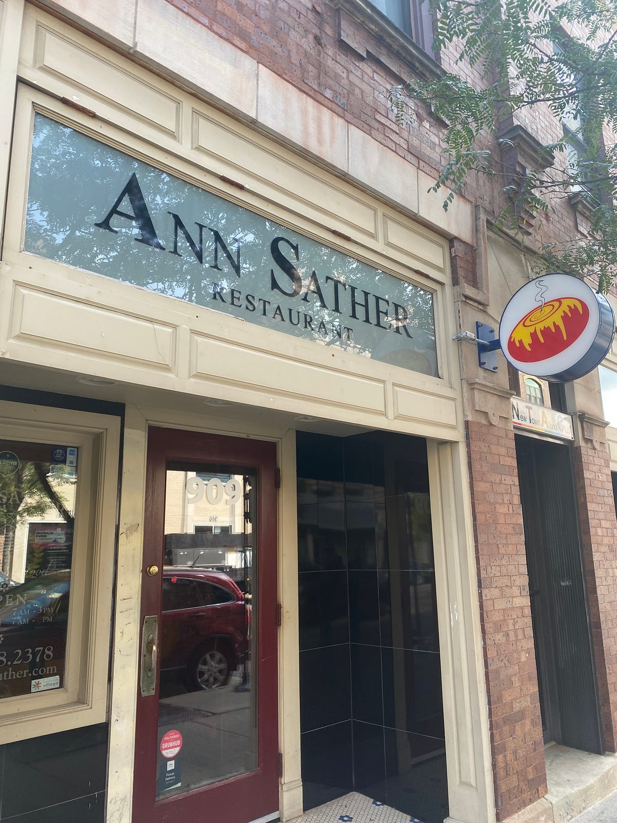 Strolling through Lakeview: did not see an actual view of the lake | by ...