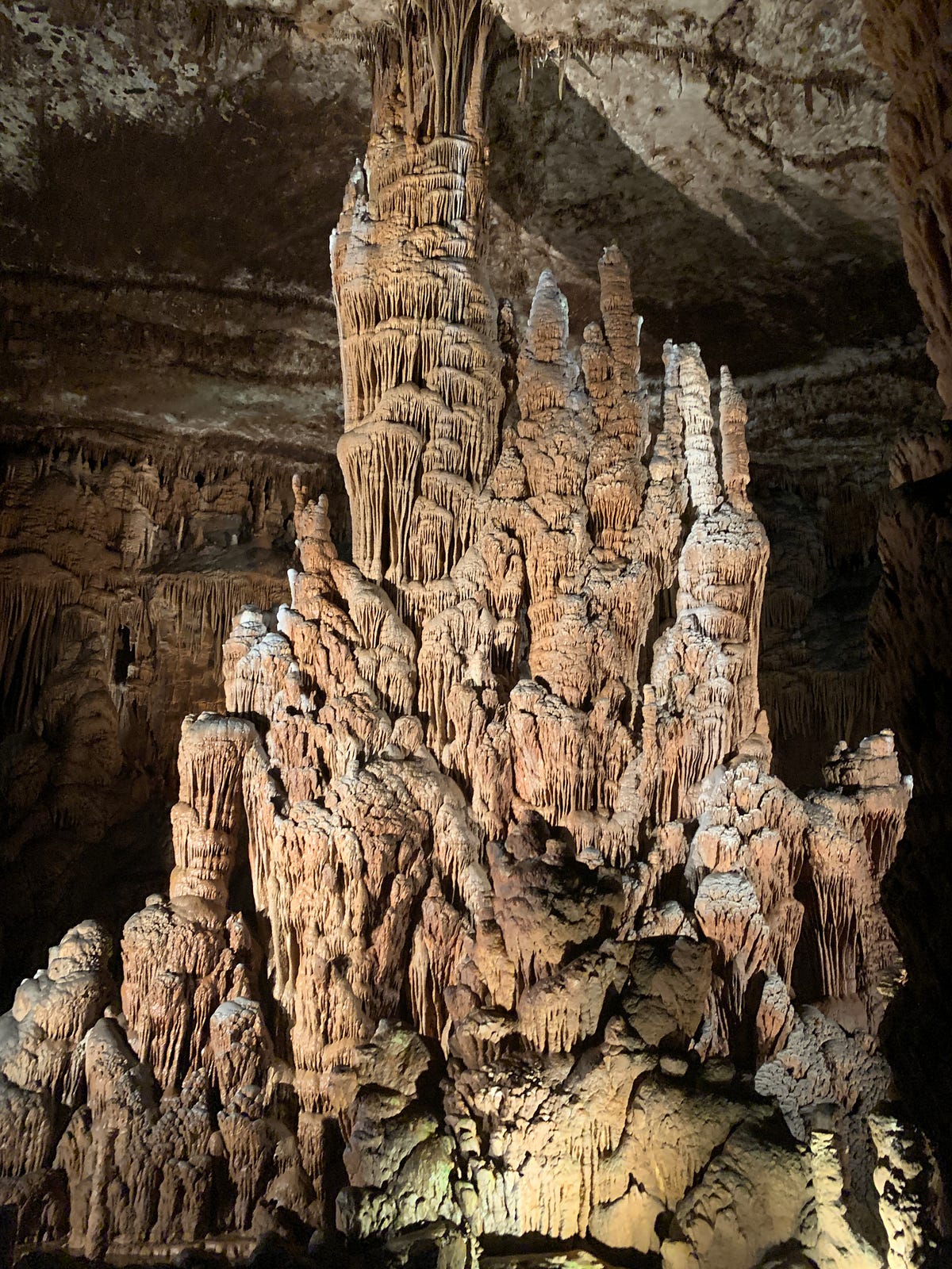MAGNIFICENT BLANCHARD SPRINGS CAVERNS | by Chuck Dudley | Travelin ...