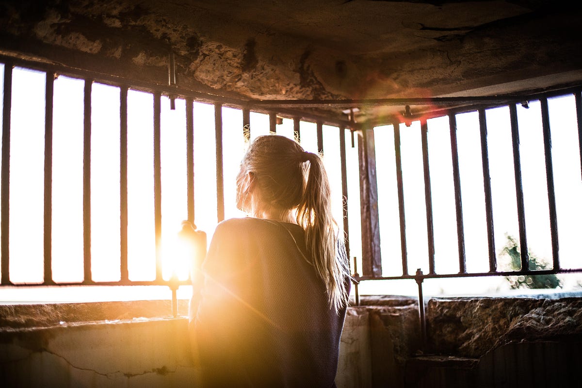 The Key To Eliminate Fear And Overcome Regret | by Joleen Lee | Thinking Thoughts | Medium