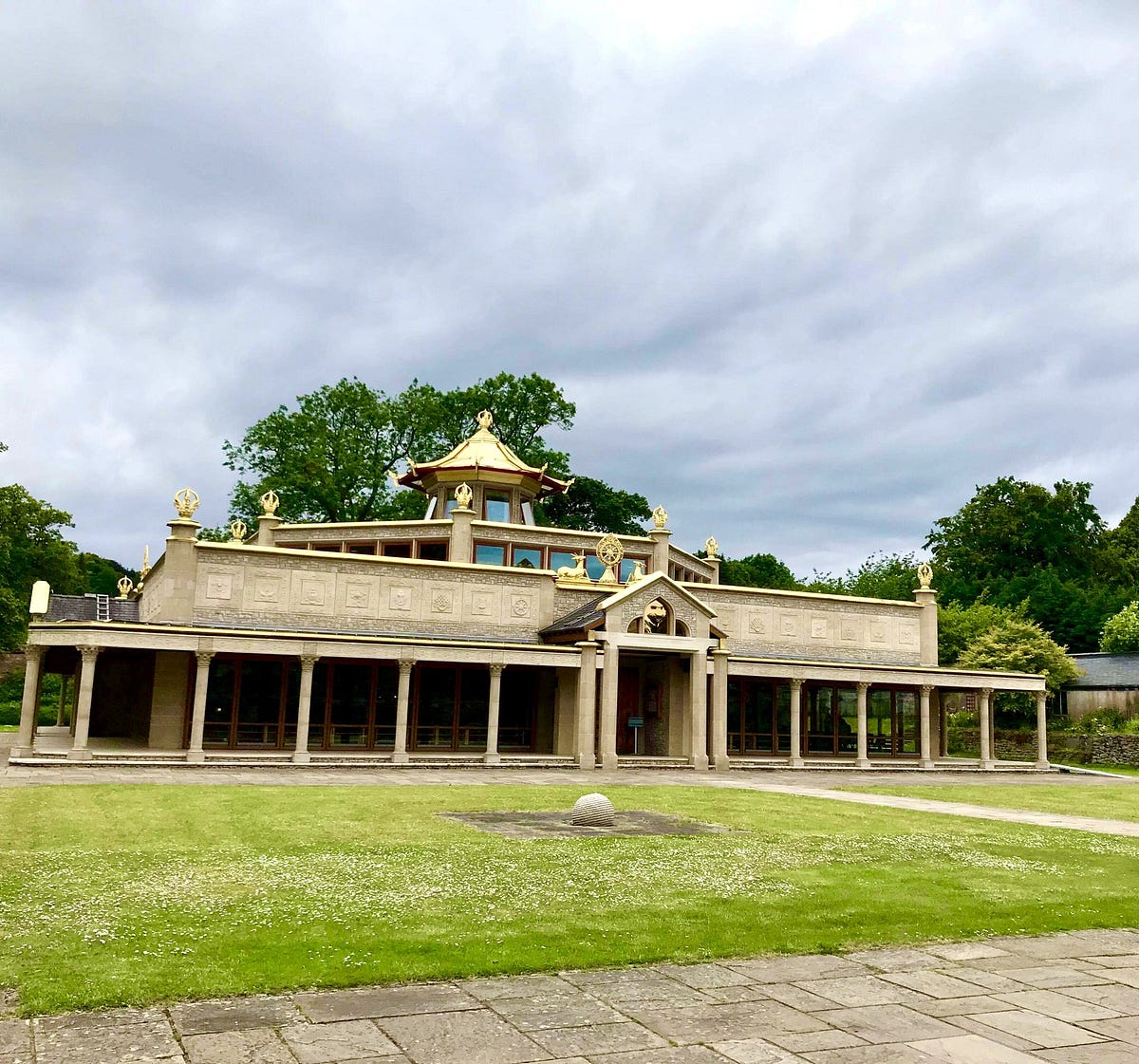 How Visiting a Buddhist Temple Changed My Perspective | by Becca Rose ...