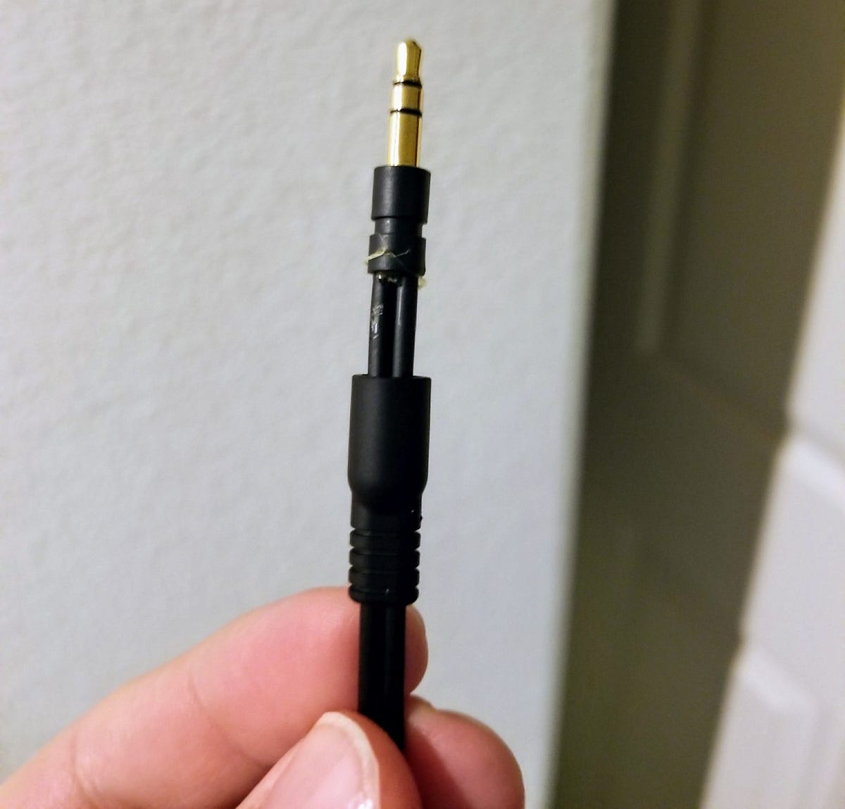 The 7 Worst Headphones I Reviewed in 2017 | by Alex Rowe | Medium