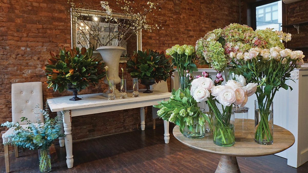 24-HOUR FUNERAL FLOWER. We’re here to offer you 24-hour funeral… | by ...