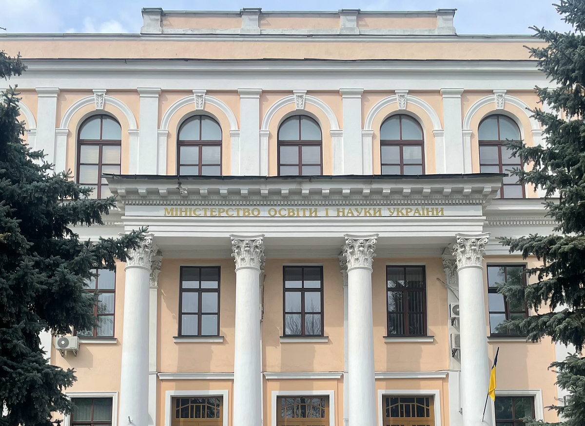 a Finnish View of Education and Ukraine | by Mikko-Pekka Hanski | Medium