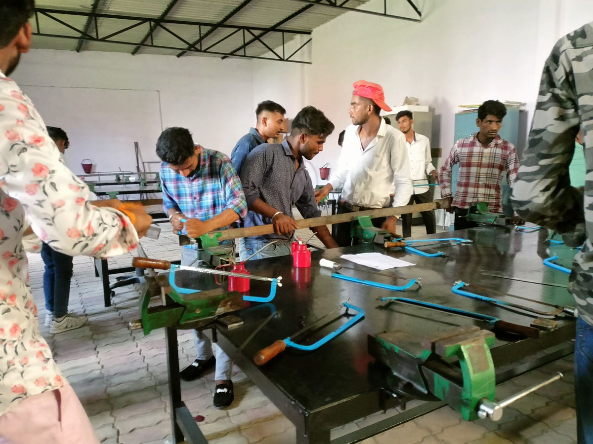Advanced NCVT College in Moradabad - Moradabad Iti - Medium