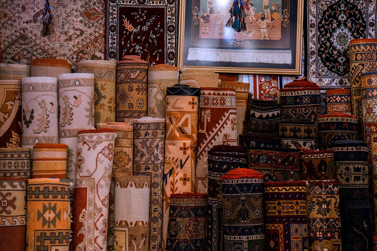 "The Fascinating World of Carpets: A Closer Look at this Unique Home ...