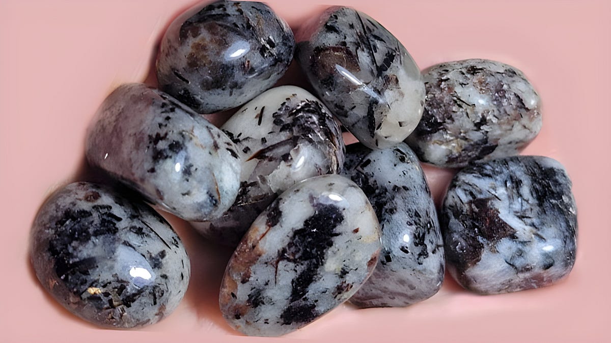 Astrophyllite: Meaning, Powers, Healing Properties and Benefits | by ...