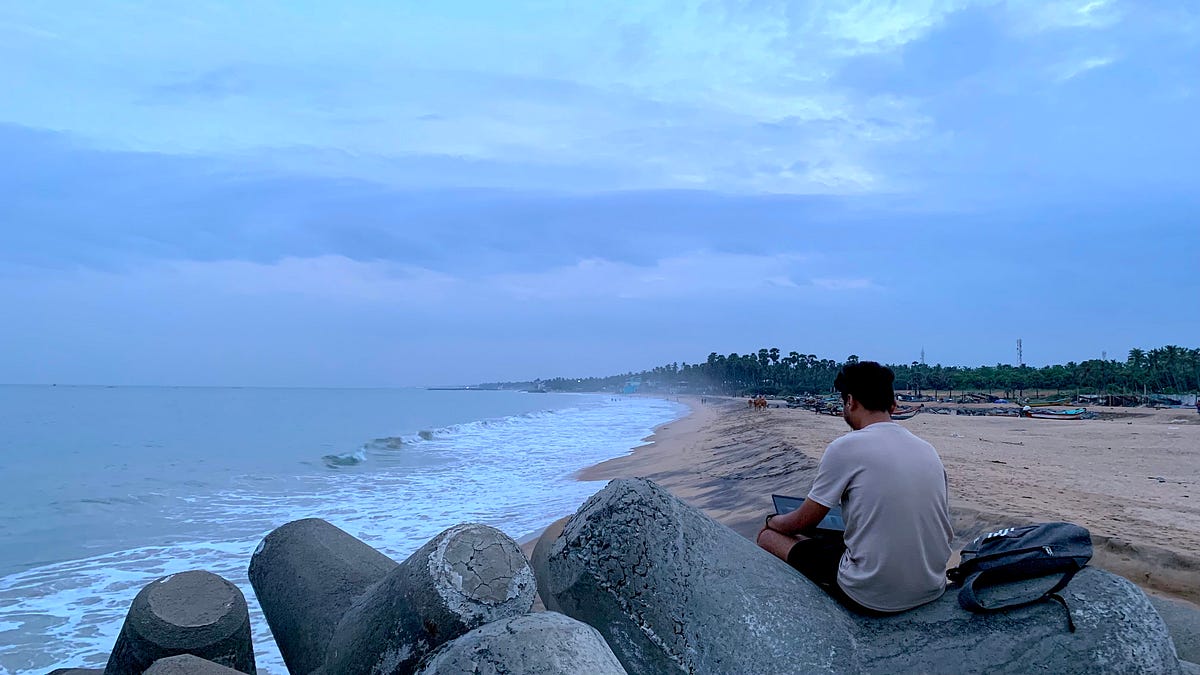 How to Find a Job That Allows You to Work From Anywhere in the World ...