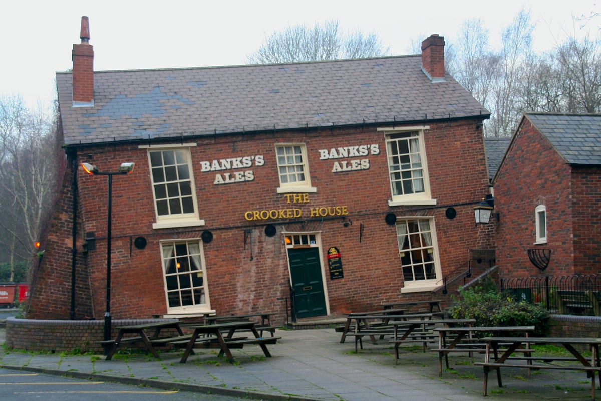 Crooked House Mystery What Has Happened To Britains Wonkiest By Simon Whaley Illumination
