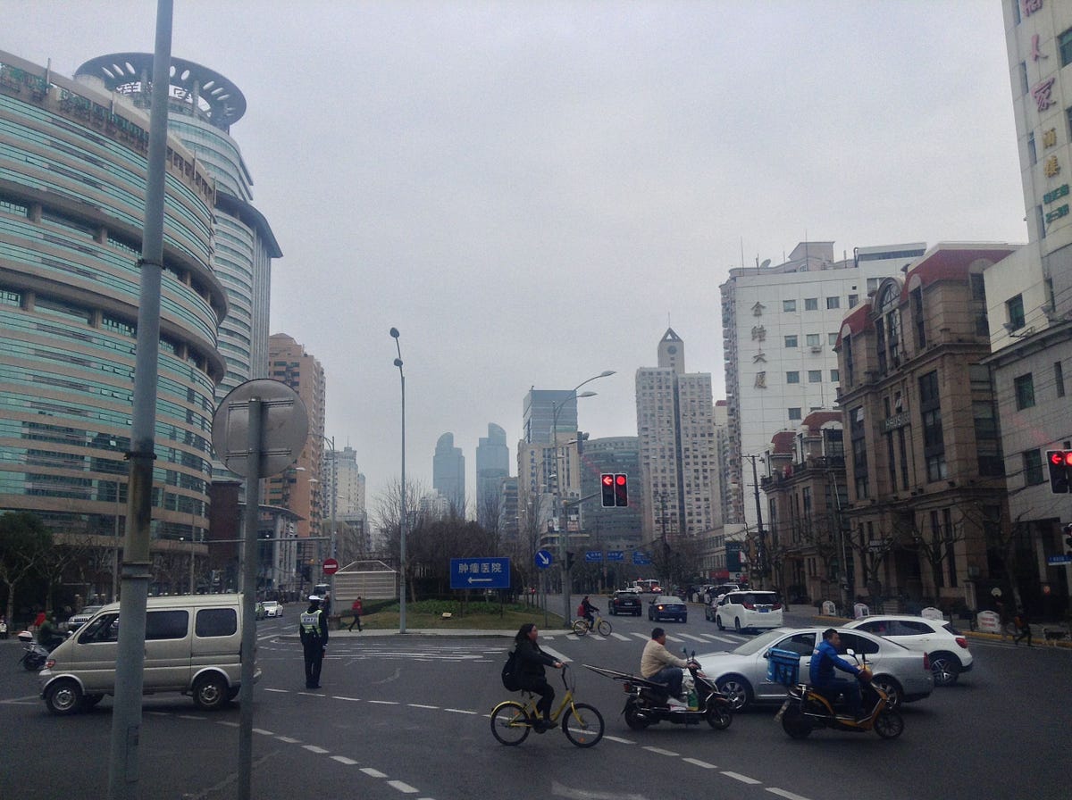Another side of Xuhui: from Zhaojiabang road, to Middle Longhua road ...