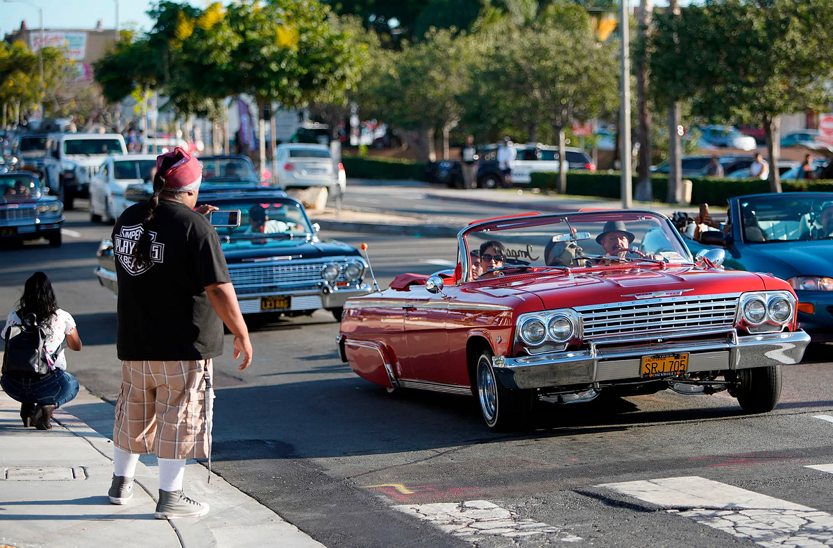 Low and Slow: Bir Kültür olarak “Lowrider” | by Ortanca Bijon | Medium