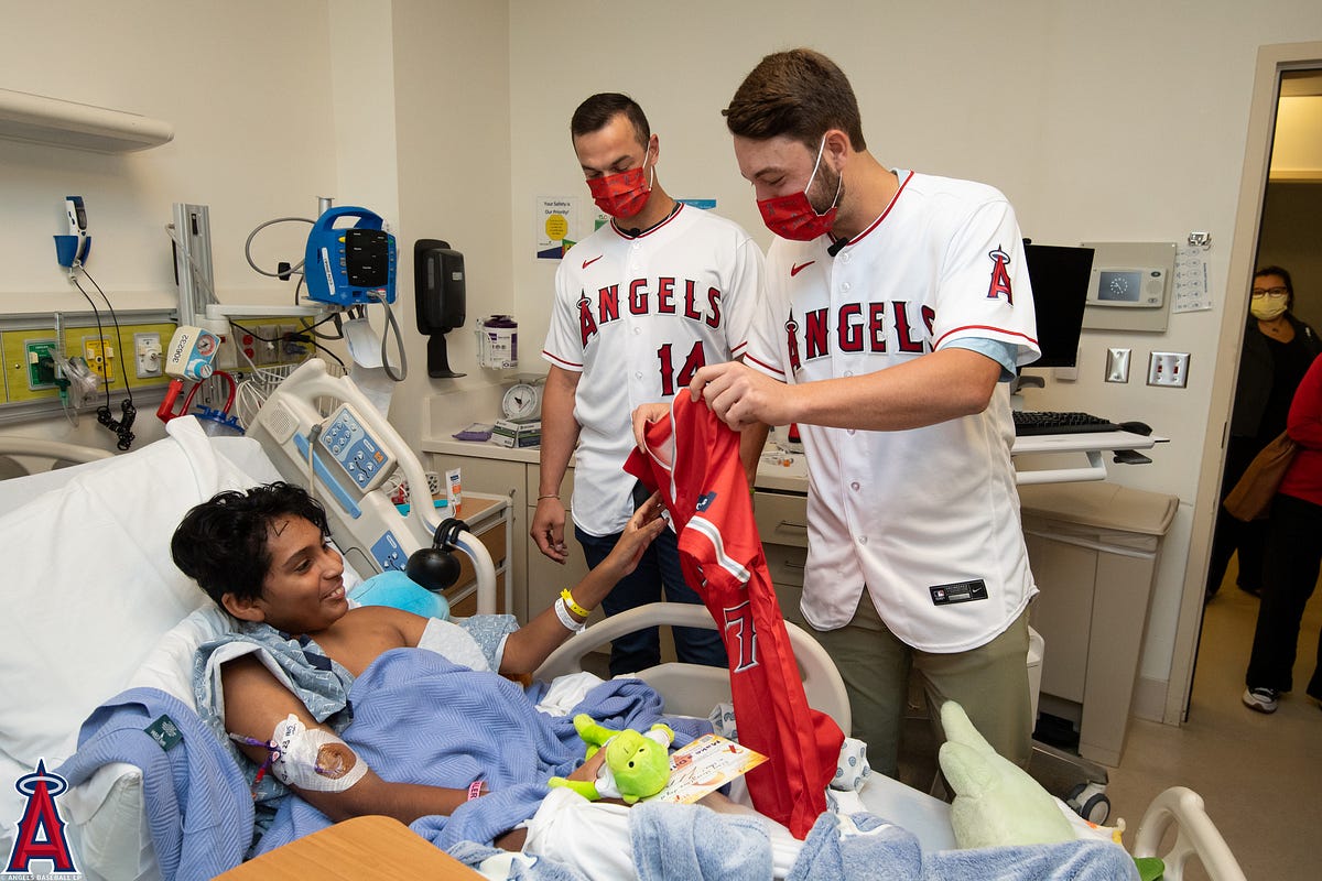 Miller Children’s Hospital Visit - The Halo Way