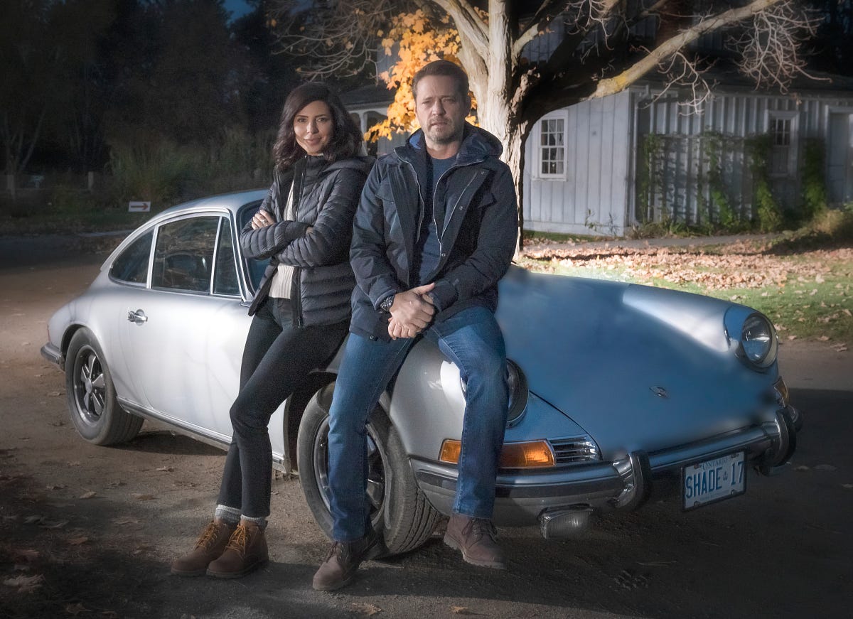 One-On-Two With Cindy Sampson and Jason Priestley, The Stars Of the Hit ...