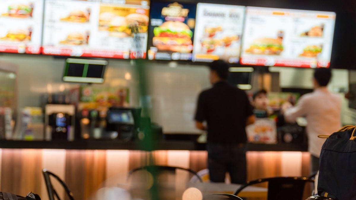 5 Common Challenges Affecting Your Quick Service Restaurant (QSR) | by ...