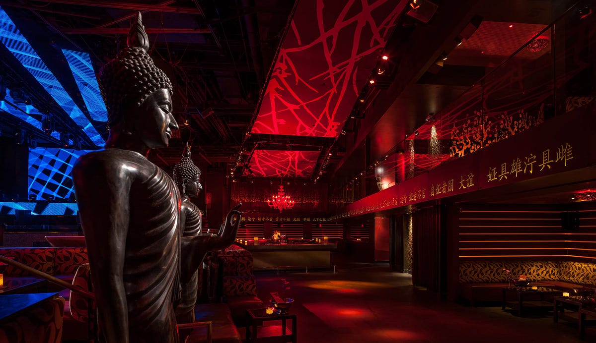 TAO Nightclub and Sexy Rose Petal Bathtubs | by David Xiang | Medium