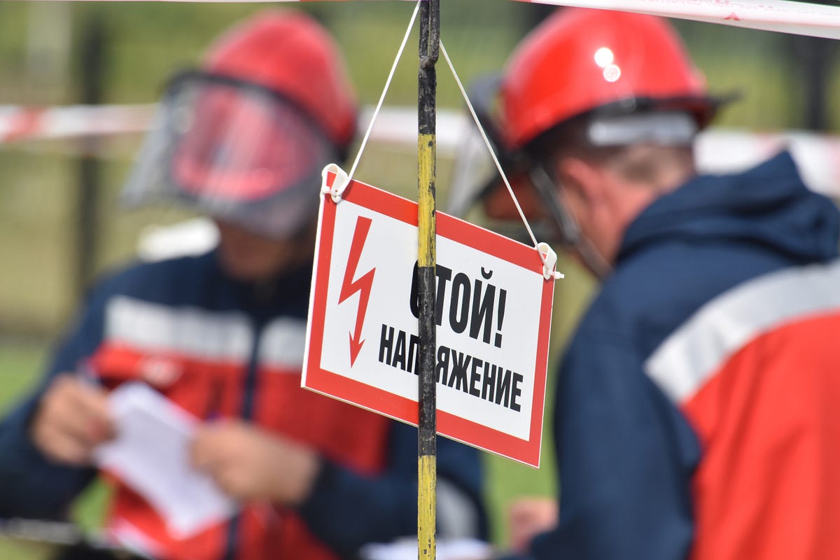 Managing State with Offline First Request Queuing | by Aaron Bruce | To Err is Aaron | Medium