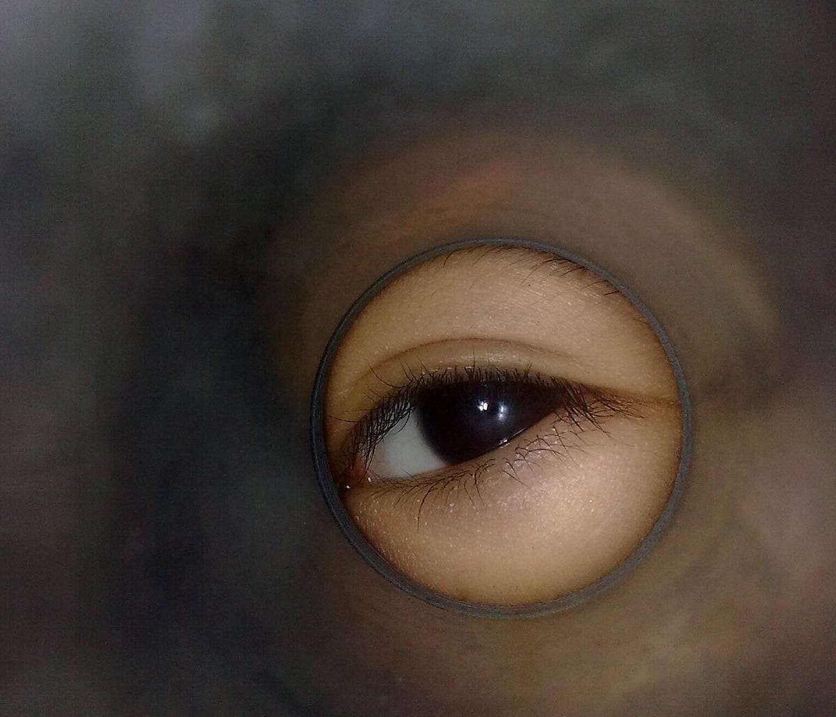 A Closer Look At Selfie: Its Pros And Cons For Kids | by Nymfa Aranas ...