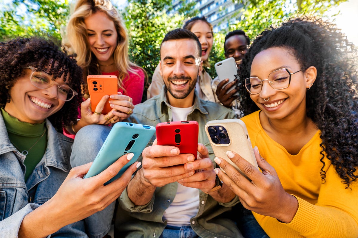 The Future of Online Community in 2024 and Beyond | by Dmitriy Alentev ...