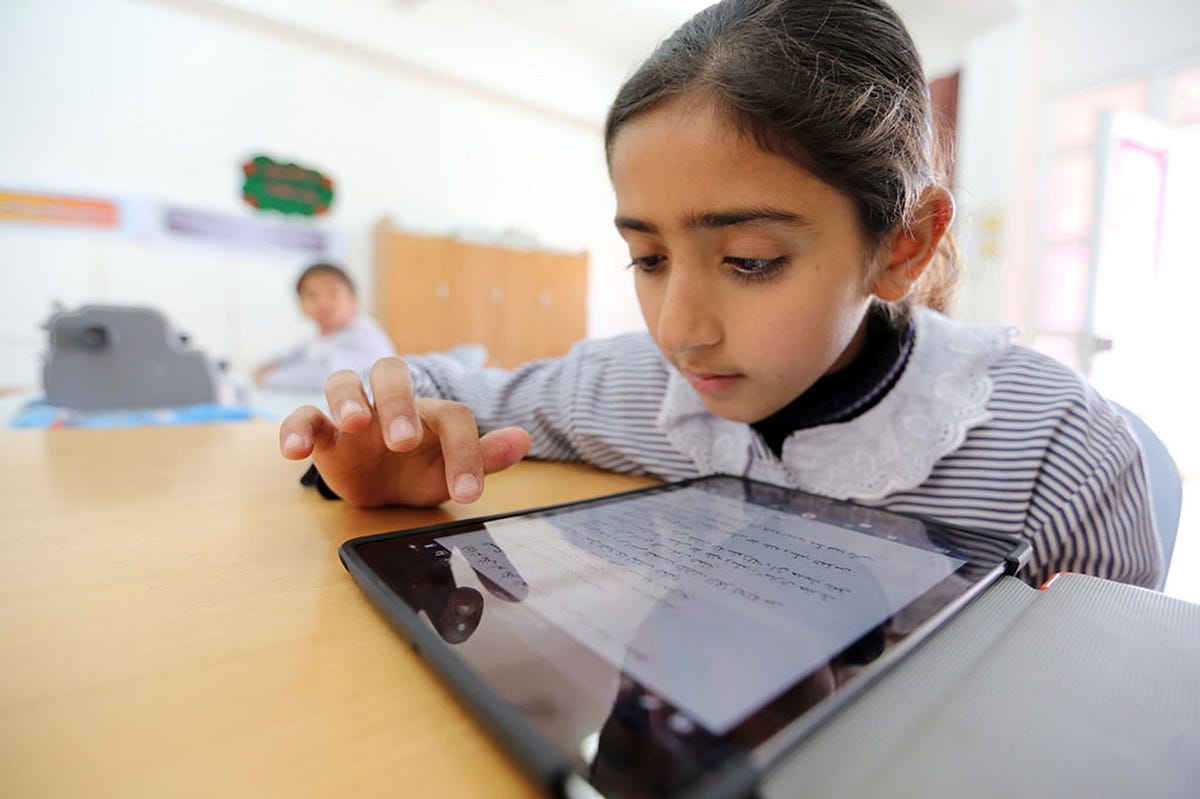 E-learning in Palestine. Palestinian primary and secondary… | by Enabel ...