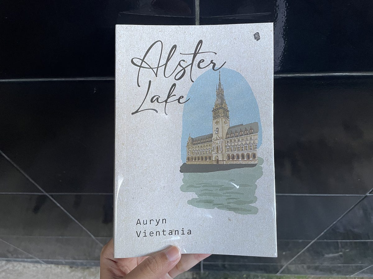 Book Review #04 — Alster Lake oleh Auryn Vientania | by Intan Kusuma ...