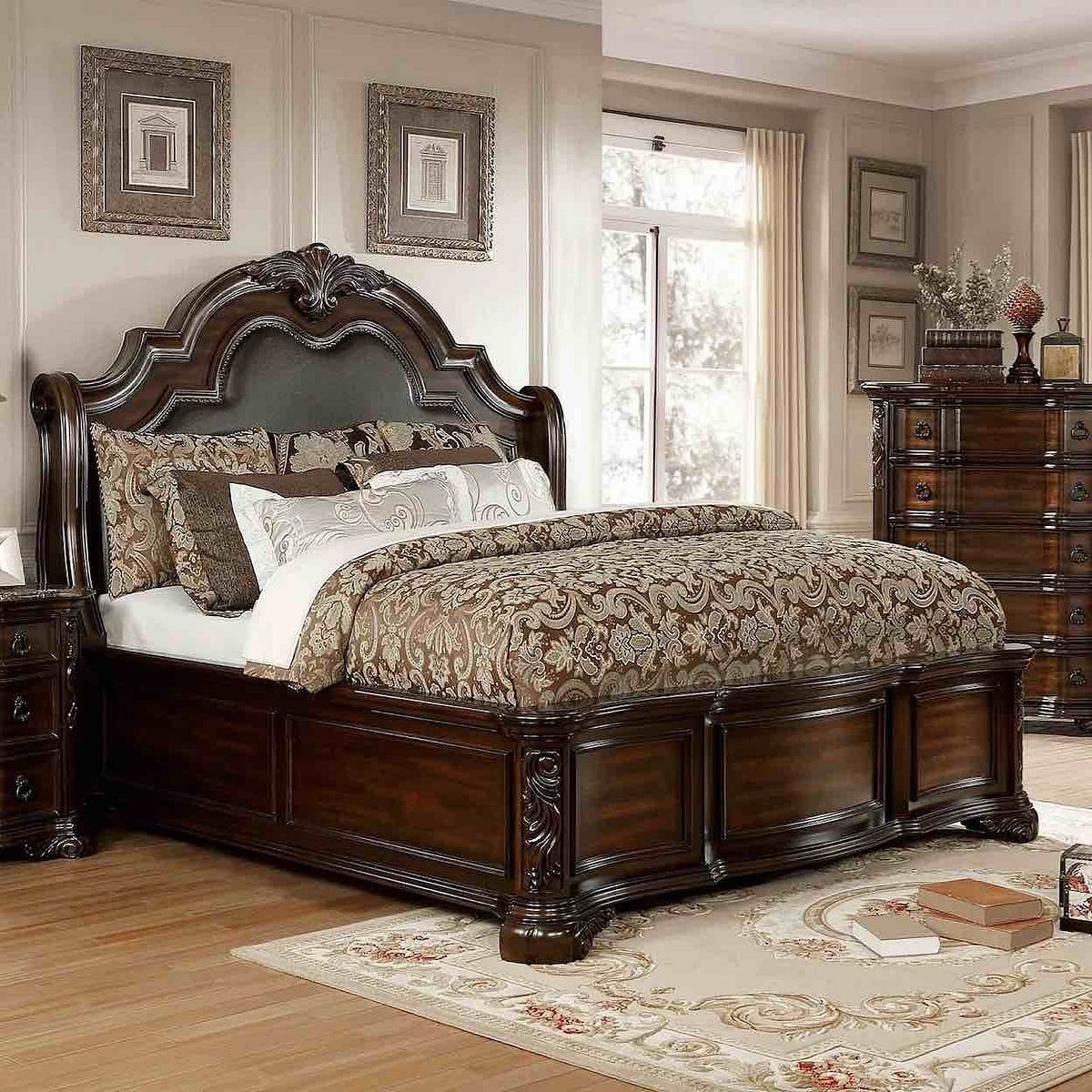 Embracing Timeless Elegance: The Charm of Traditional Headboards | by ...