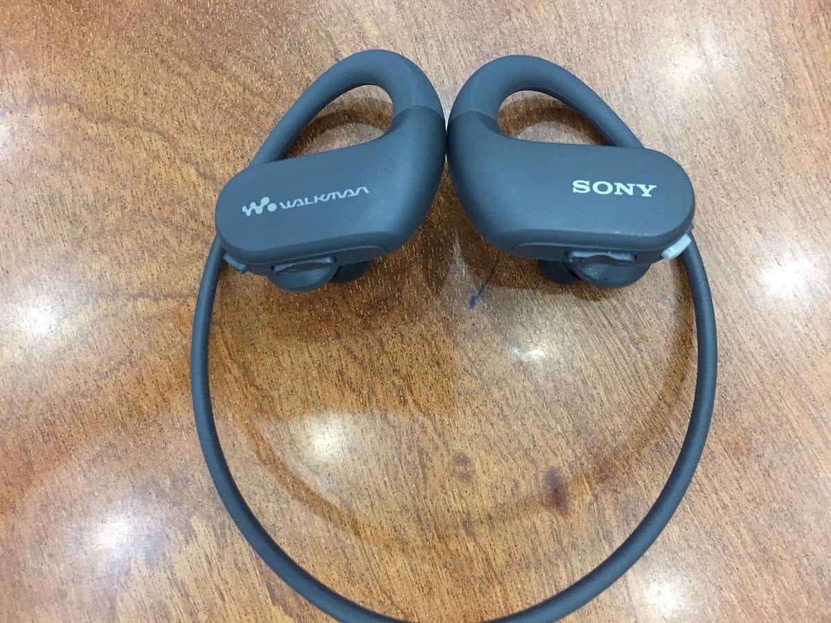 REVIEW Sony Walkman NW-WS413 Từ Người ĐÃ MUA | by VietNam Polyresin ...