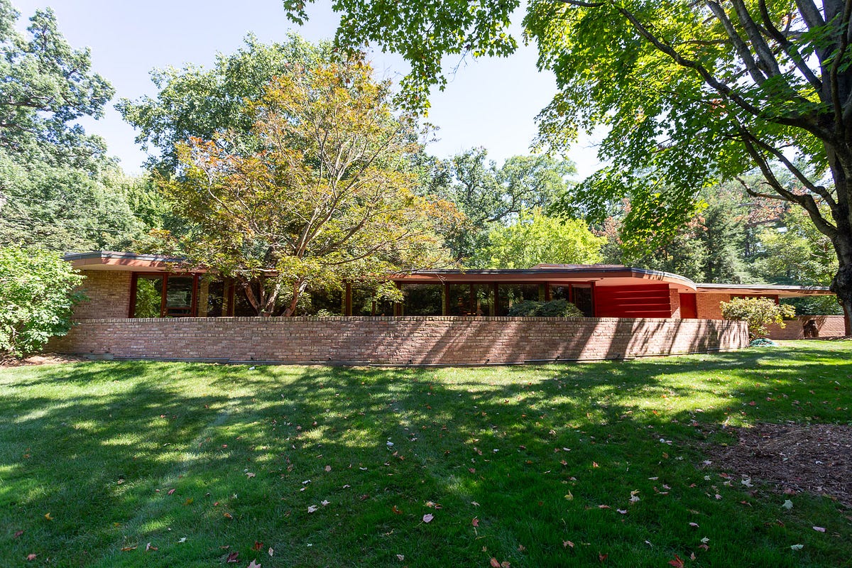 The Laurent House — Frank Lloyd Wright | by Lauri Novak | SNAPSHOTS ...