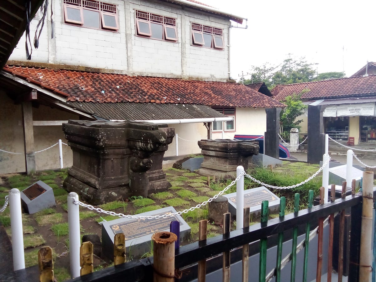 SITUS LINGGA-YONI SUMBERADI : SAKSI PERJALANAN MASA LALU KOTA WALET ...