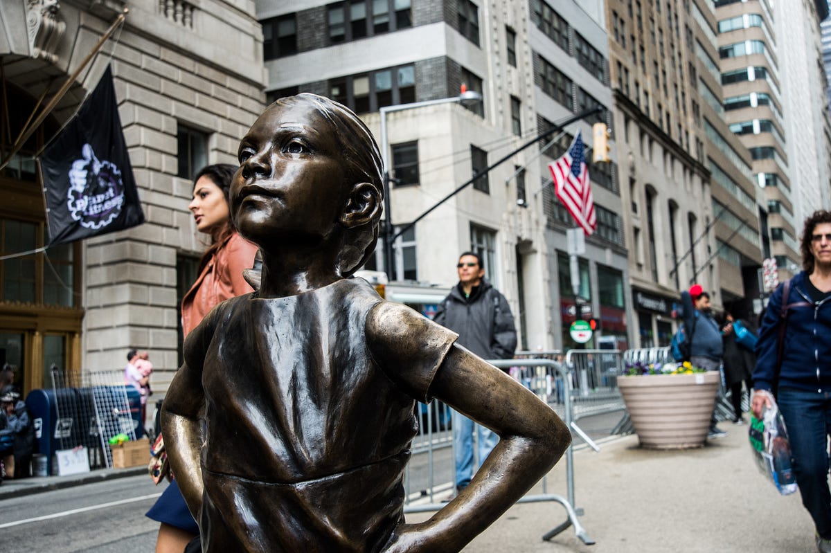 Fearless Girl. Photoessay: The Fearless Girl statue… | by Robert ...