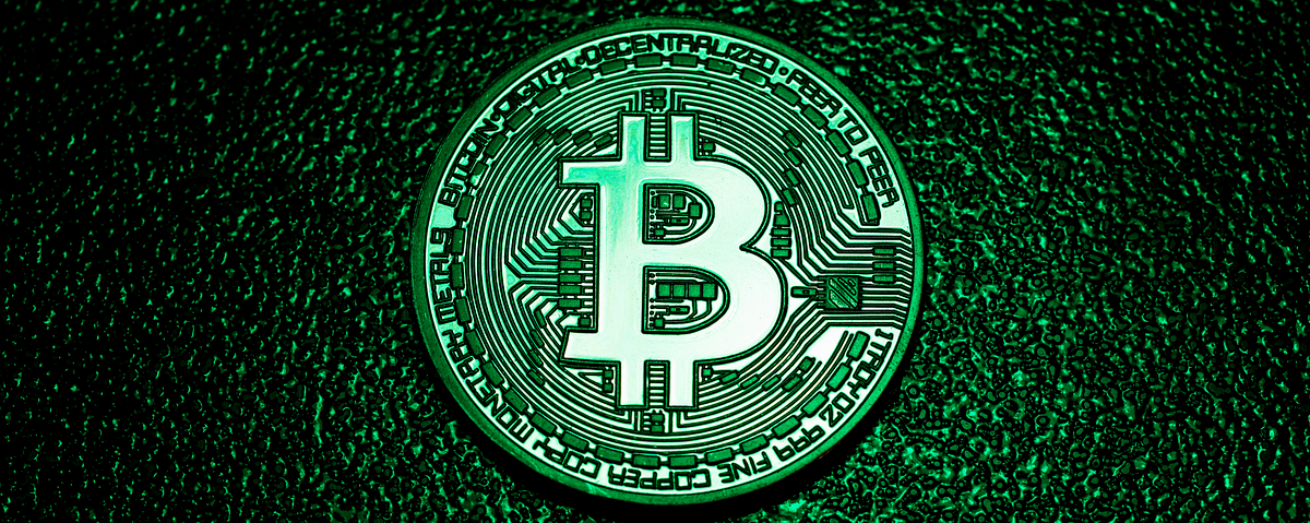 Bitcoin Moves Closer to Its Ideal Harbor: Industry Experts Weigh In ...