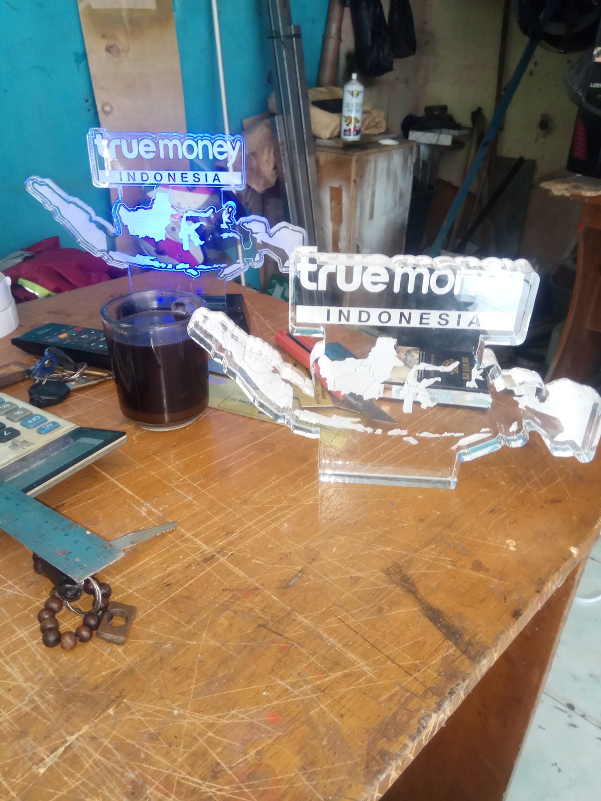 plakat aclirik led. menerima pemesanan aclirik untuk… | by novendra ...