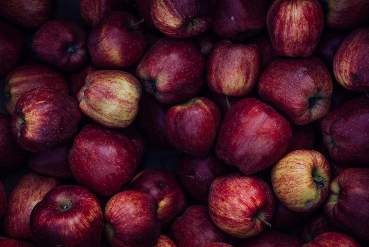 I Eat, Sleep, and Breathe Apples. The reality of apple picking season ...