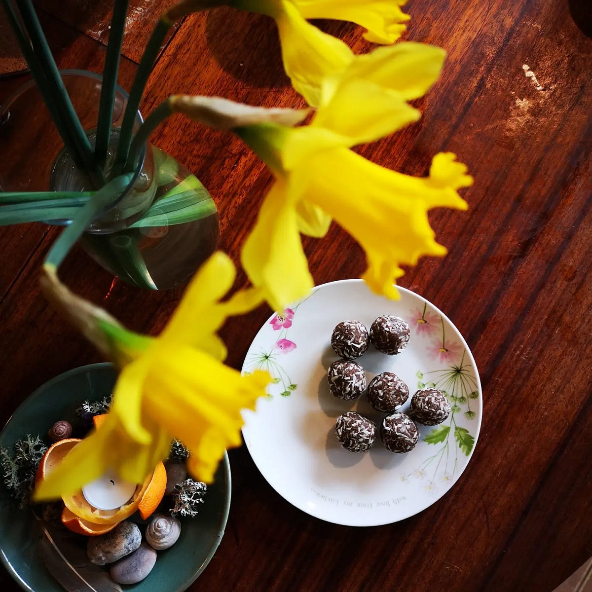 A Hiker's Best Friend: No-Bake Carob Energy Balls | by Imola Tóth ...