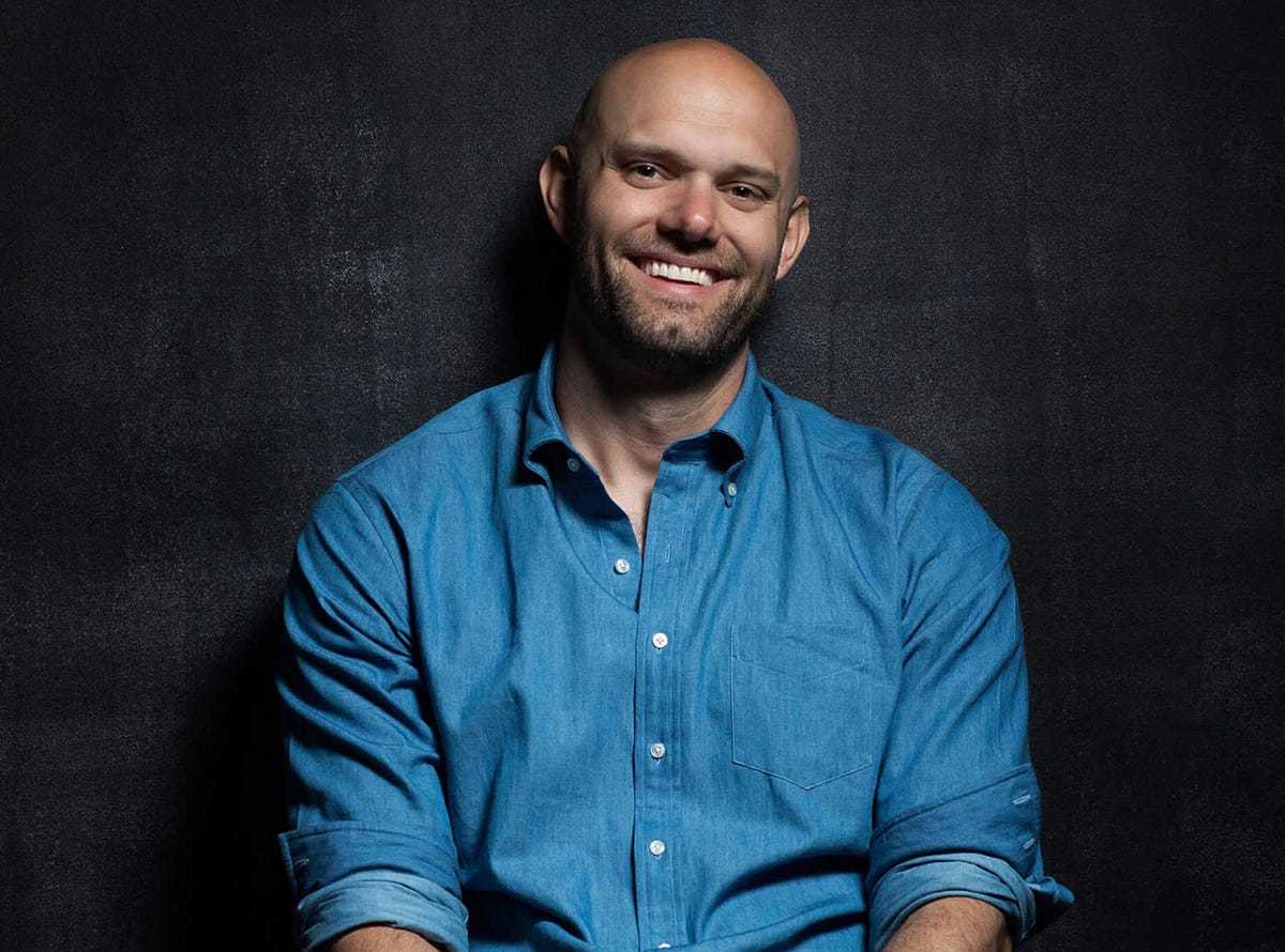 How James Clear Built A Huge Email List Before He Was A Bestselling ...
