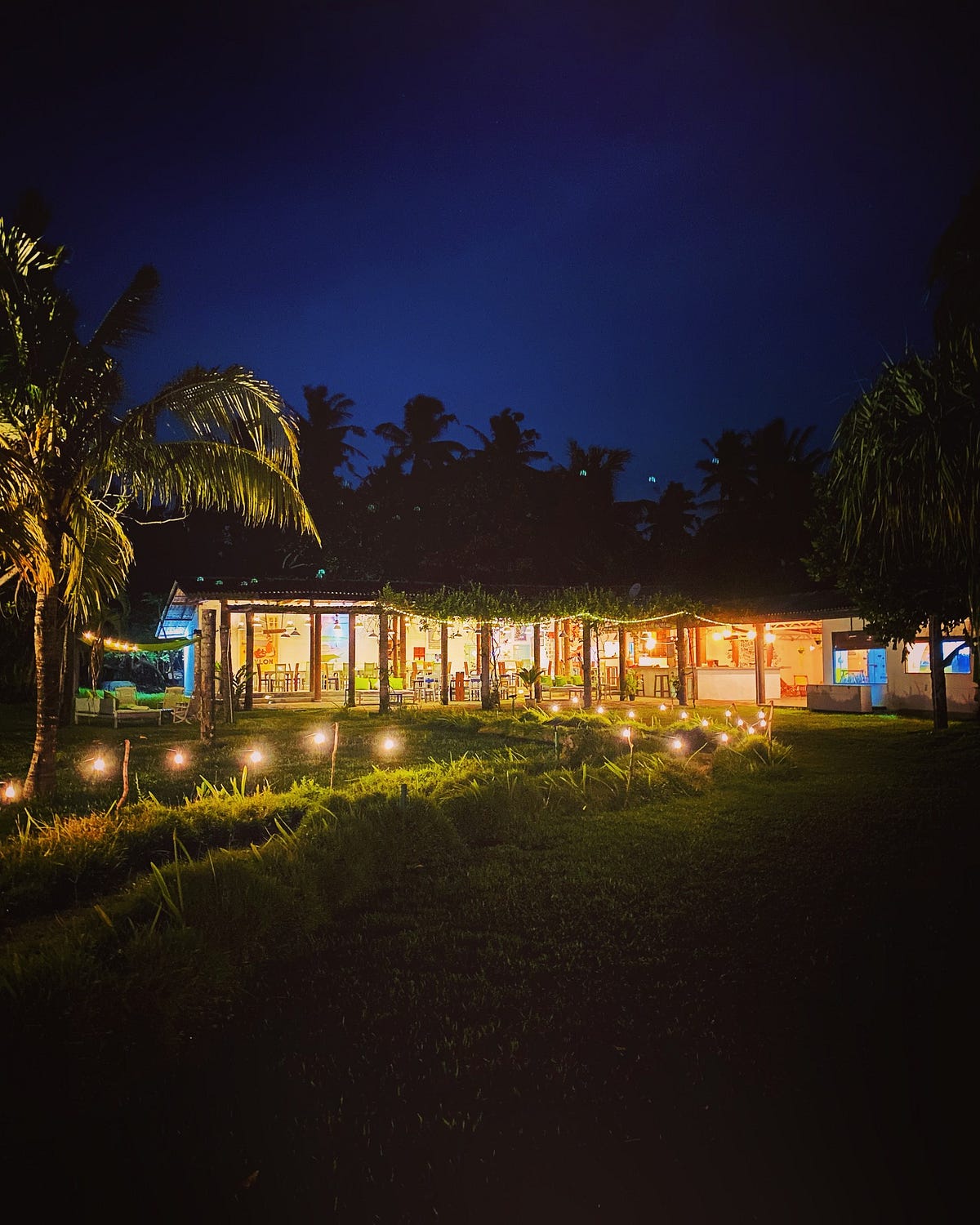 Restaurant Review: Cafe Ceylon, Kabalana, Sri Lanka | by Lesley H | Medium