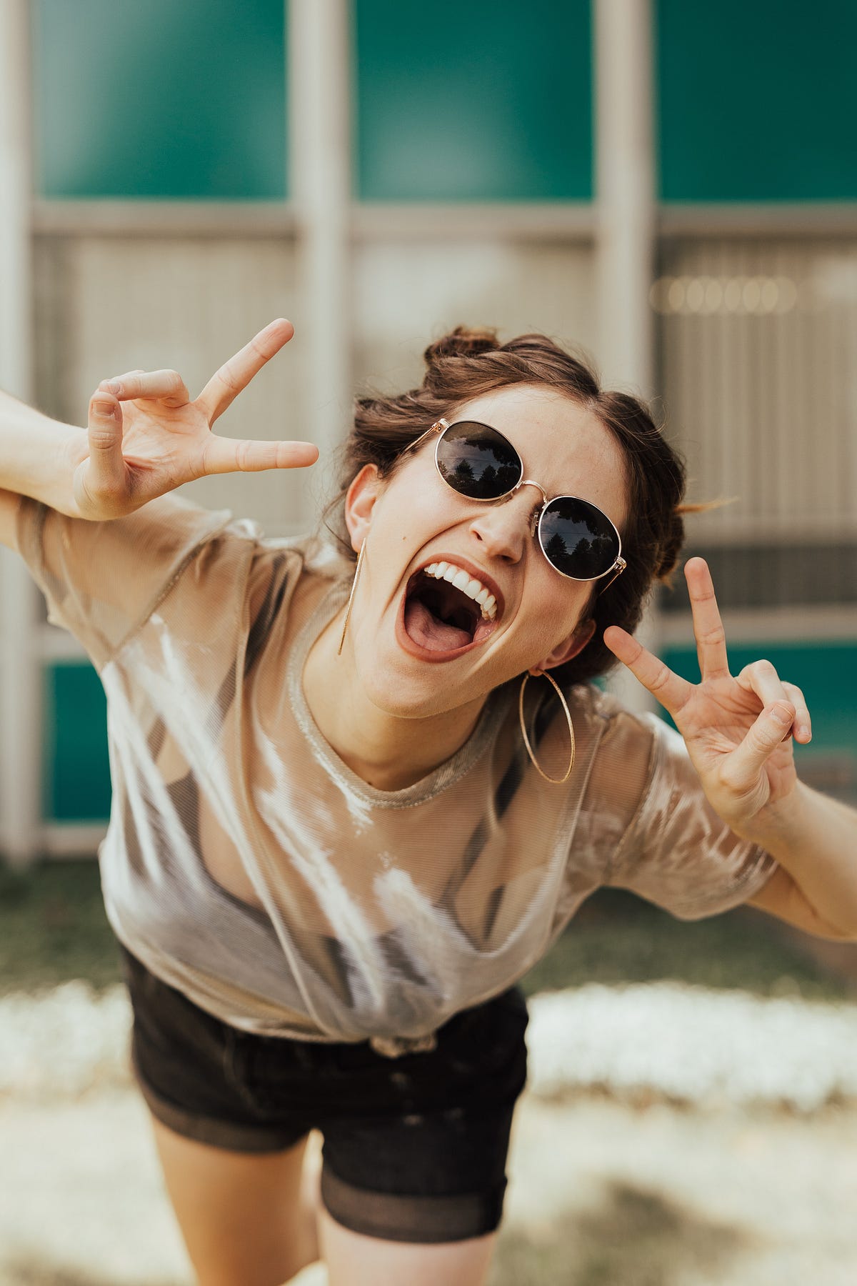 4 Common Qualities of Happy People | by Brittany Lowe | Mind Cafe | Medium