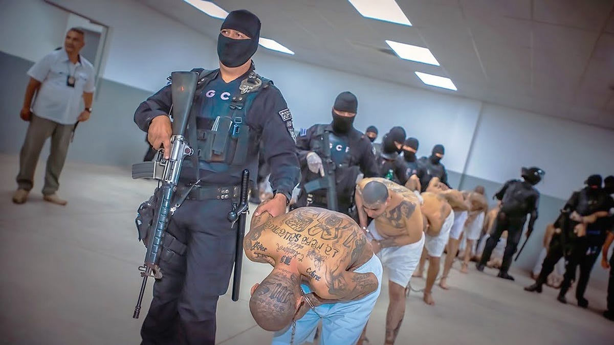 El Salvador: Secrets of the World’s Strangest Prison. - ononna neharika ...