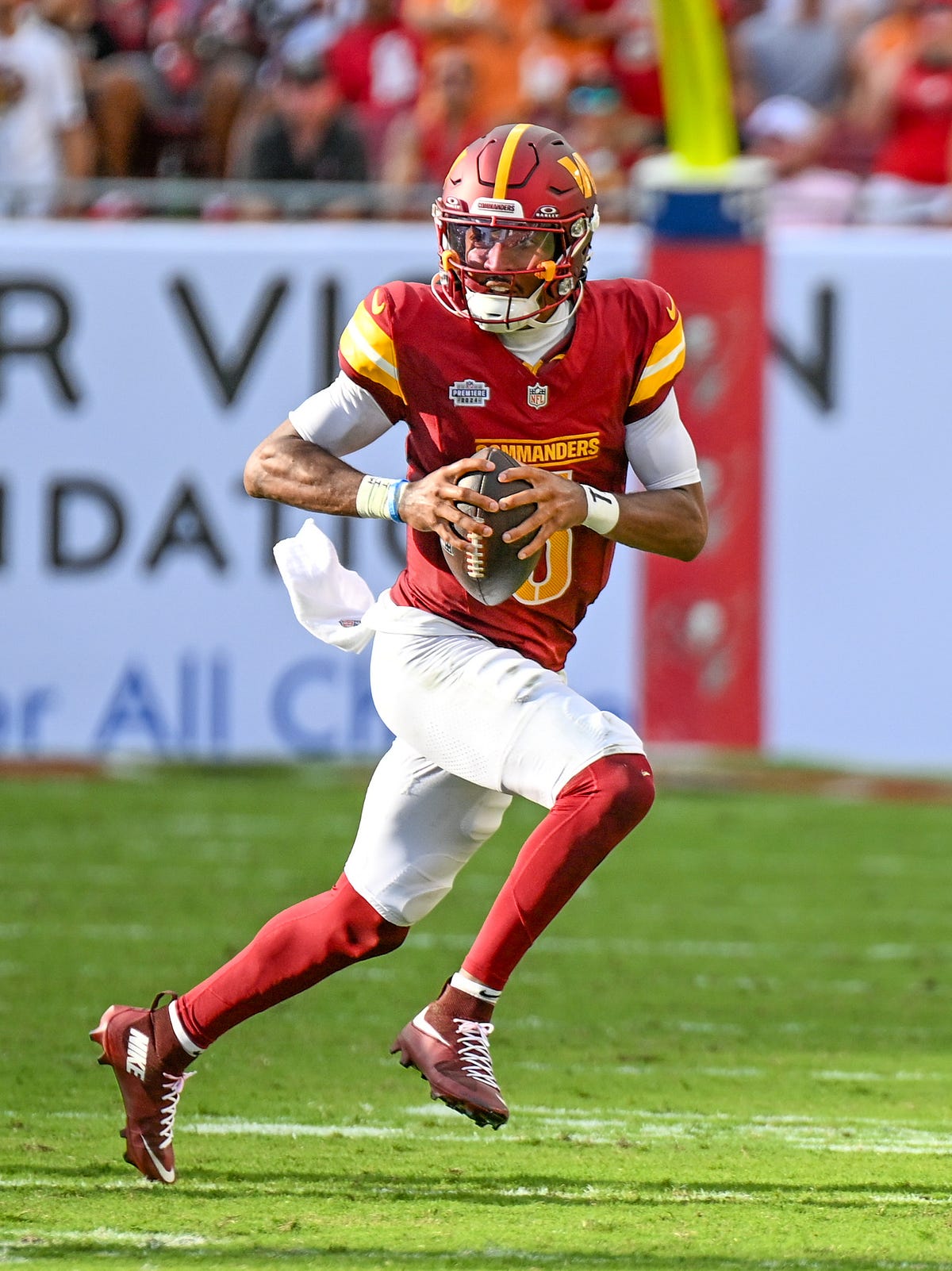 The definitive 2025 NFL quarterback power rankings | by Brewer | While ...