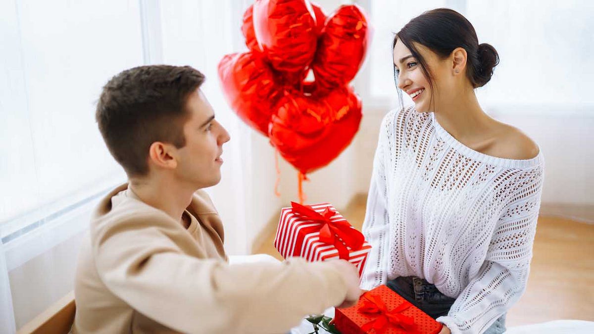 8 Best Valentine’s Day Gifts for Couples to Give | by Reyna Henderson ...