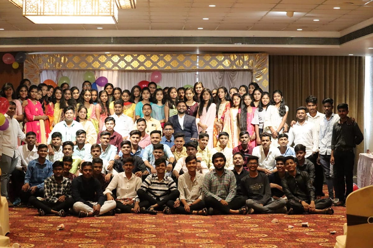 best 11th and 12th classes in karad - Ideal Academy - Medium