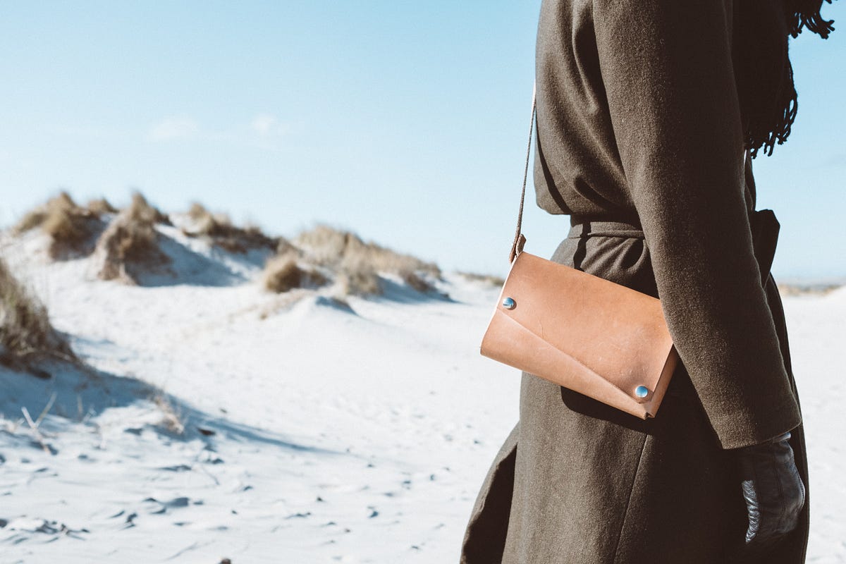 This Canadian handbag designer turned her failing career into a ...