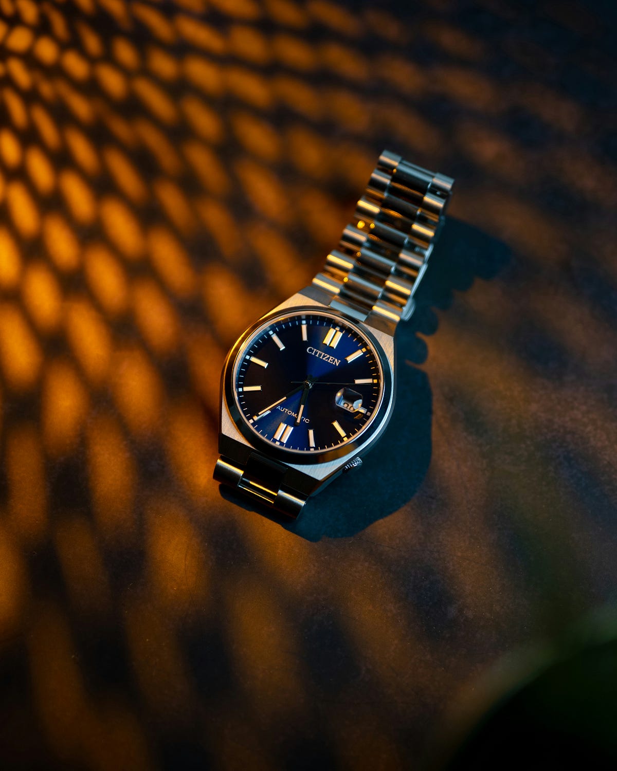 Dress Watch vs. Dive Watch: When to Wear Each Style In Pakistan | by ...