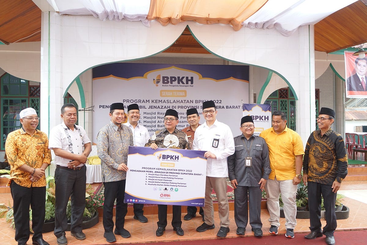 BPKH dan Laznas PPPA Daarul Qur’an Salurkan 5 Mobil Jenazah | by PPPA ...