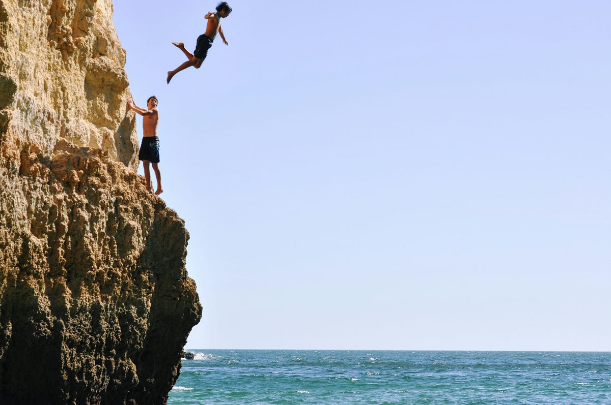 Ever Felt the Urge to Jump From High Places? | by Hirakishwar | Medium ...