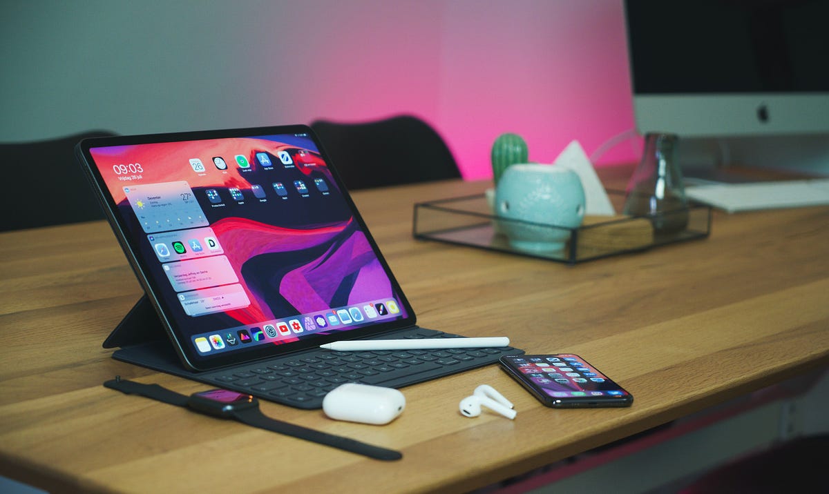 The advantages of the Apple iPad: Will we use Macs in the future? | by ...