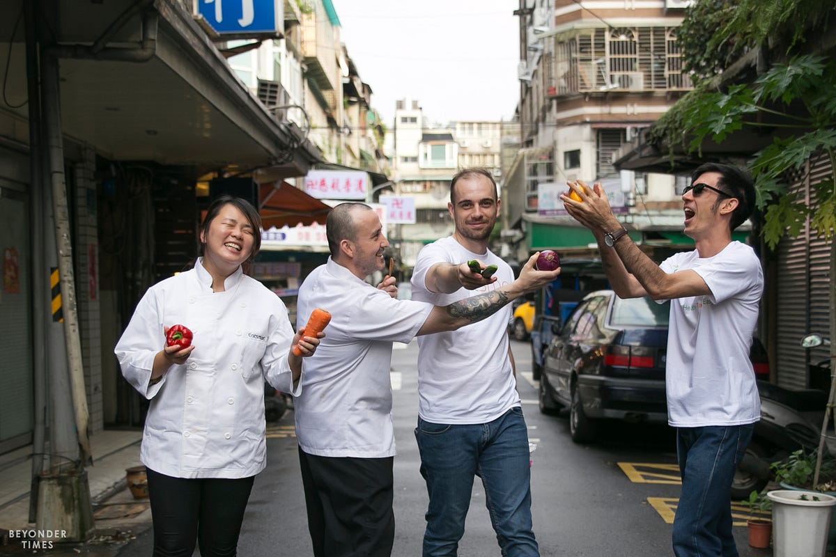 French Entrepreneur Selling Healthy, Tasty Bian-dang in Taiwan | by ...