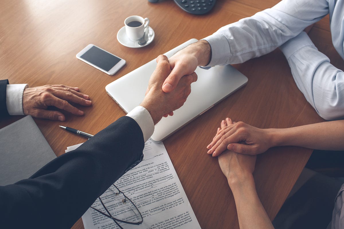 El trato al cliente como diferenciador ante tu competencia. | by Alex ...