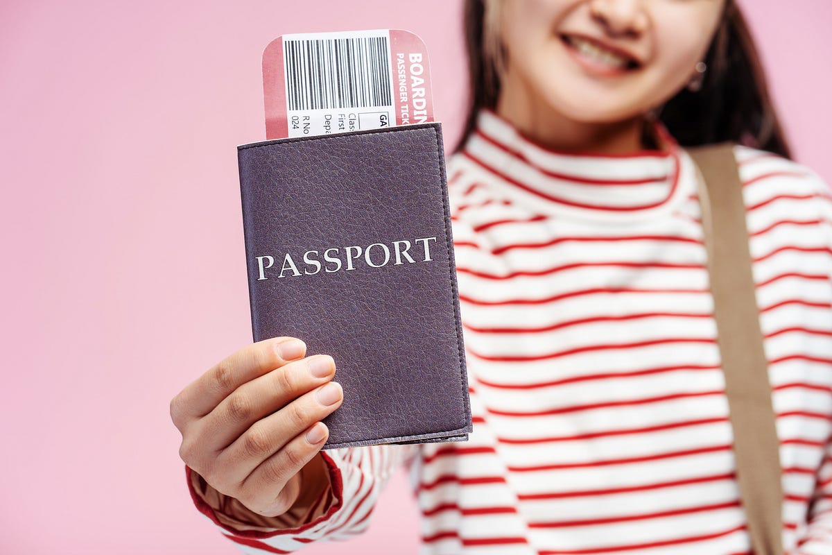 The 5 Best Websites to Create Passport Photos Online | by Antonio ...